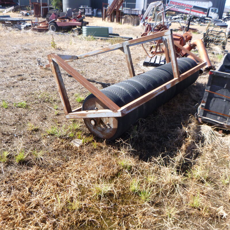 3M TRAILING RUBBERTYRE ROLLER | Konigs Shepparton Pty. Ltd