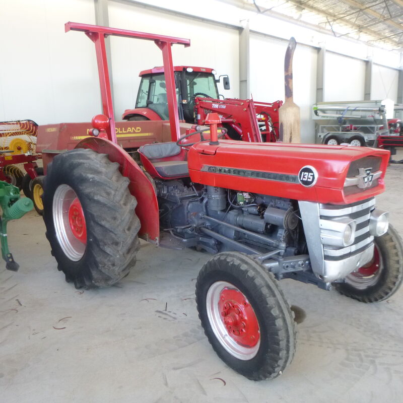 Massey Ferguson 135 tractor | Konigs Shepparton Pty. Ltd