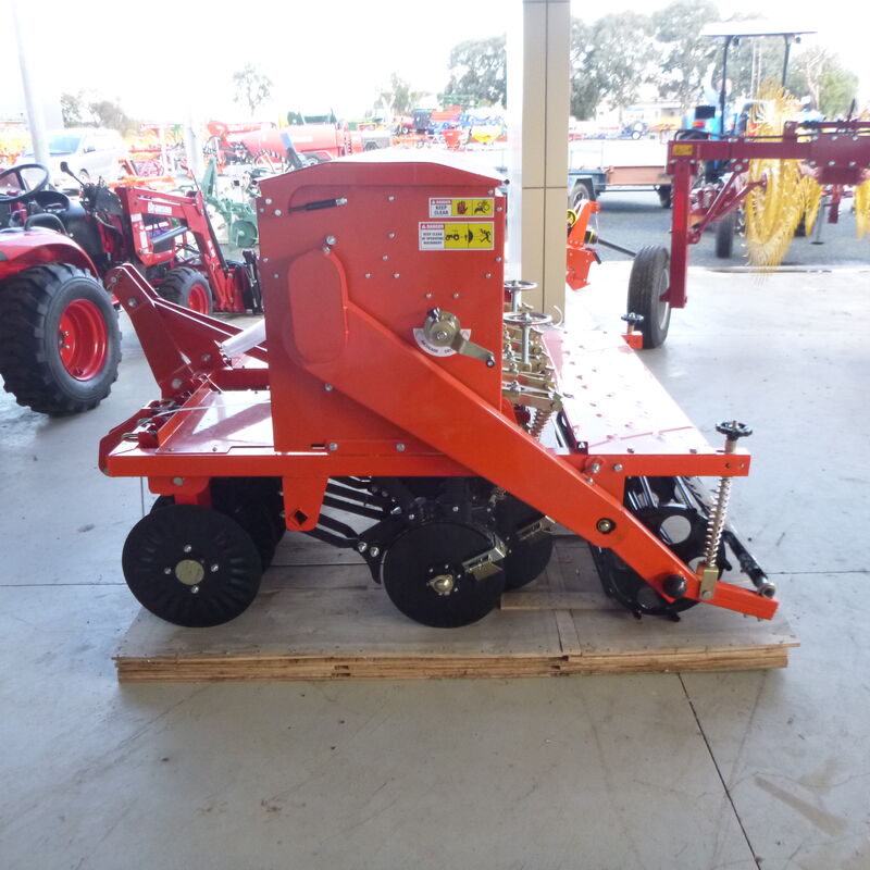 NEW COSMO BULLY 1.5M 7 DISC LINKAGE SEEDER | Konigs Shepparton Pty. Ltd