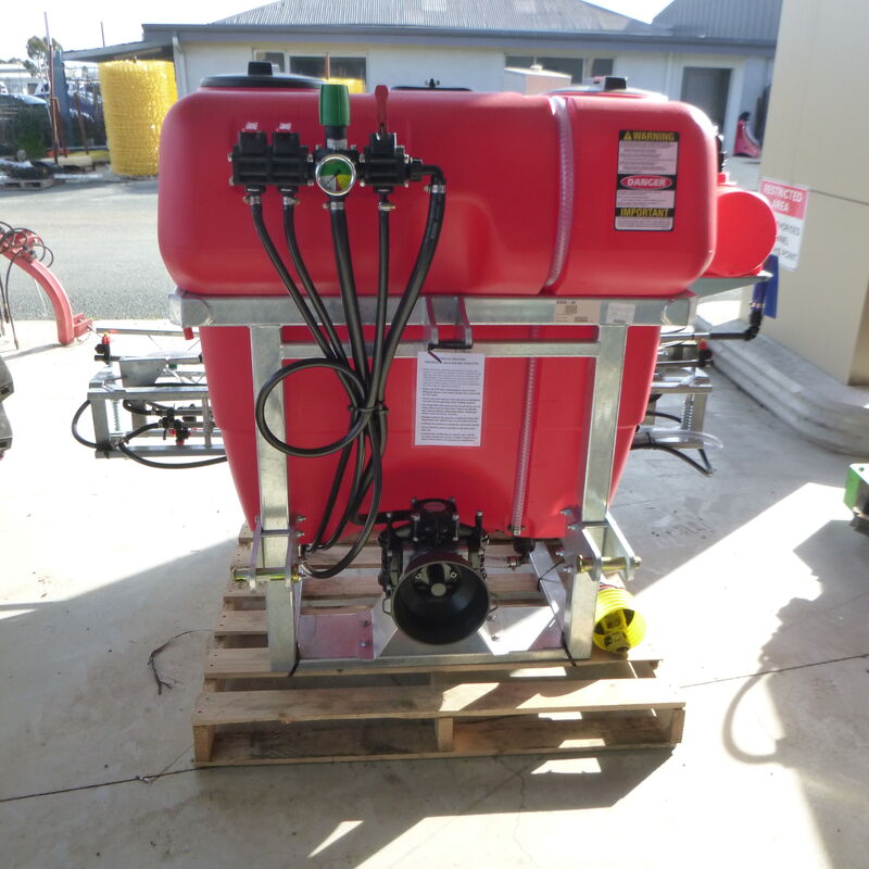 NEW SILVAN 600L SUPER DELUX LINKAGE SPRAYER | Konigs Shepparton Pty. Ltd
