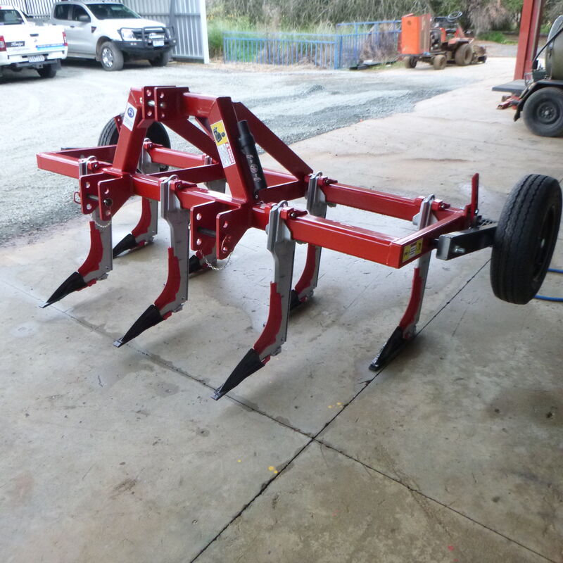 New Kanga Toolbar with yeoman ripper tines | Konigs Shepparton Pty. Ltd