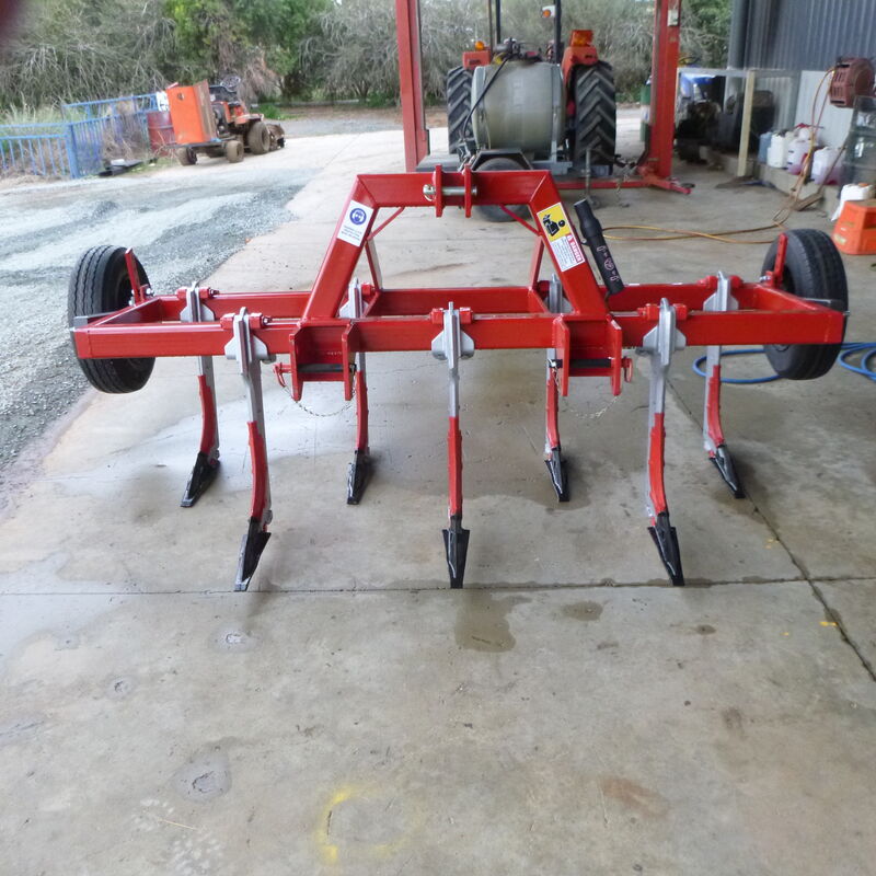New Kanga Toolbar with yeoman ripper tines | Konigs Shepparton Pty. Ltd