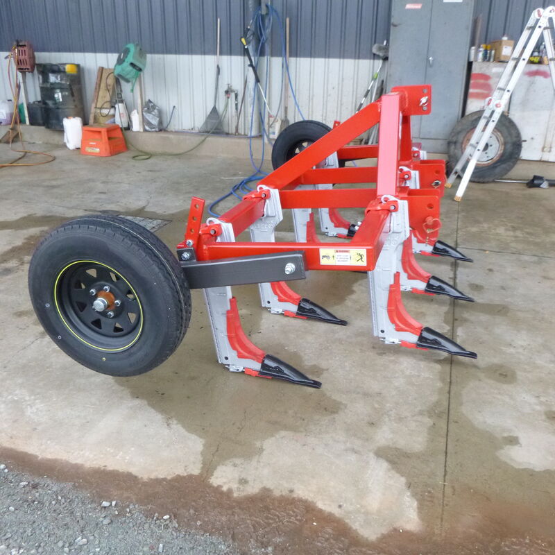 New Kanga Toolbar with yeoman ripper tines | Konigs Shepparton Pty. Ltd