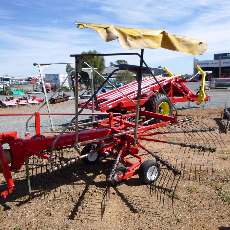 S/H Rossi Tedder rake | Konigs Shepparton Pty. Ltd