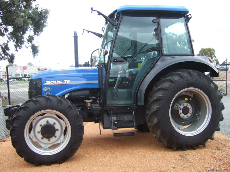 Solis 75 hp Tractor 4 wd cabin | Konigs Shepparton Pty. Ltd