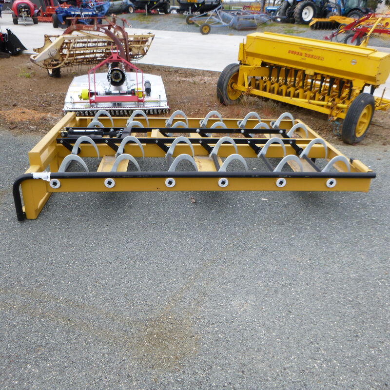 TUBELINE SMALL BALE GRAB | Konigs Shepparton Pty. Ltd