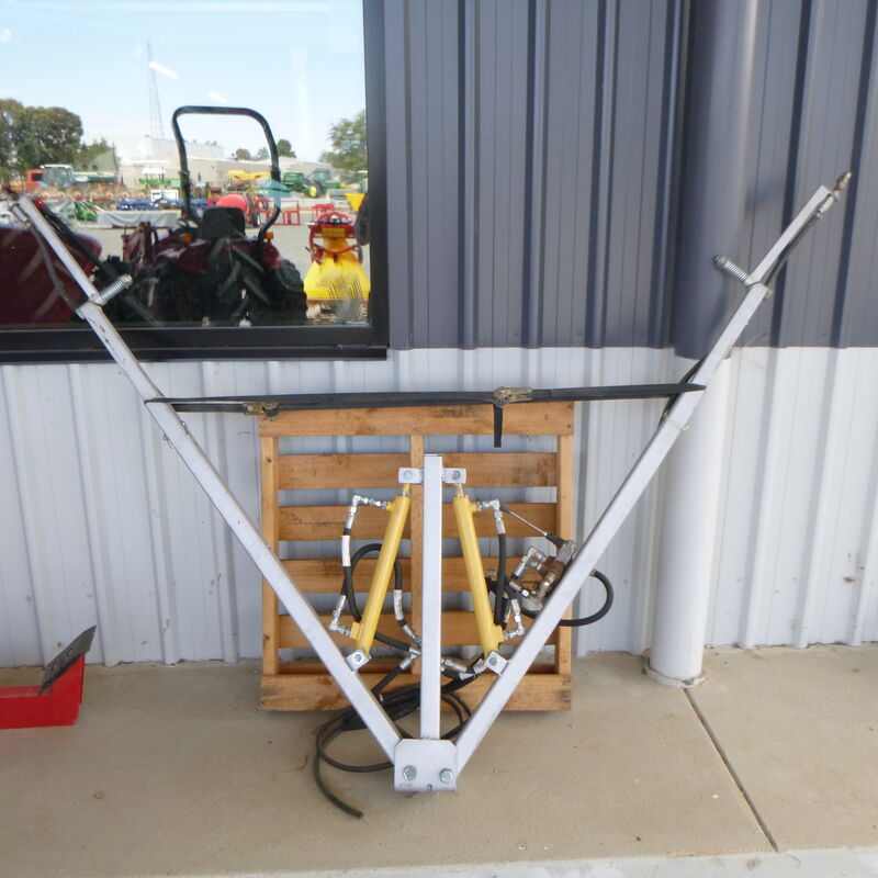 Tree line Boom | Konigs Shepparton Pty. Ltd