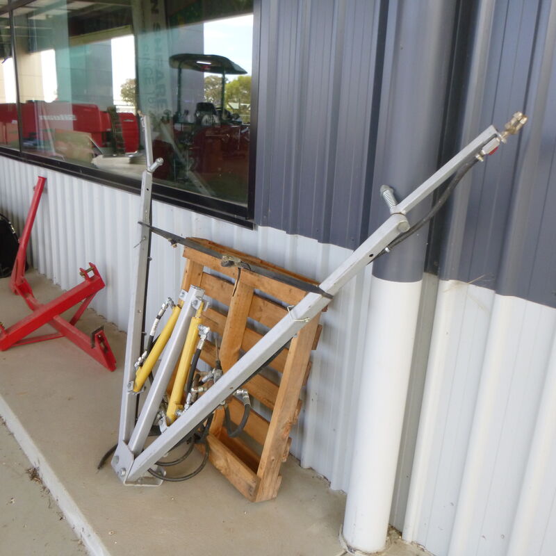 Tree line Boom | Konigs Shepparton Pty. Ltd