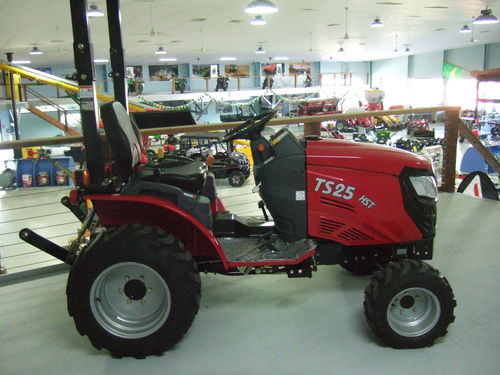 TYM TS25 Tractor 25hp 4wd rops | Konigs Shepparton Pty. Ltd