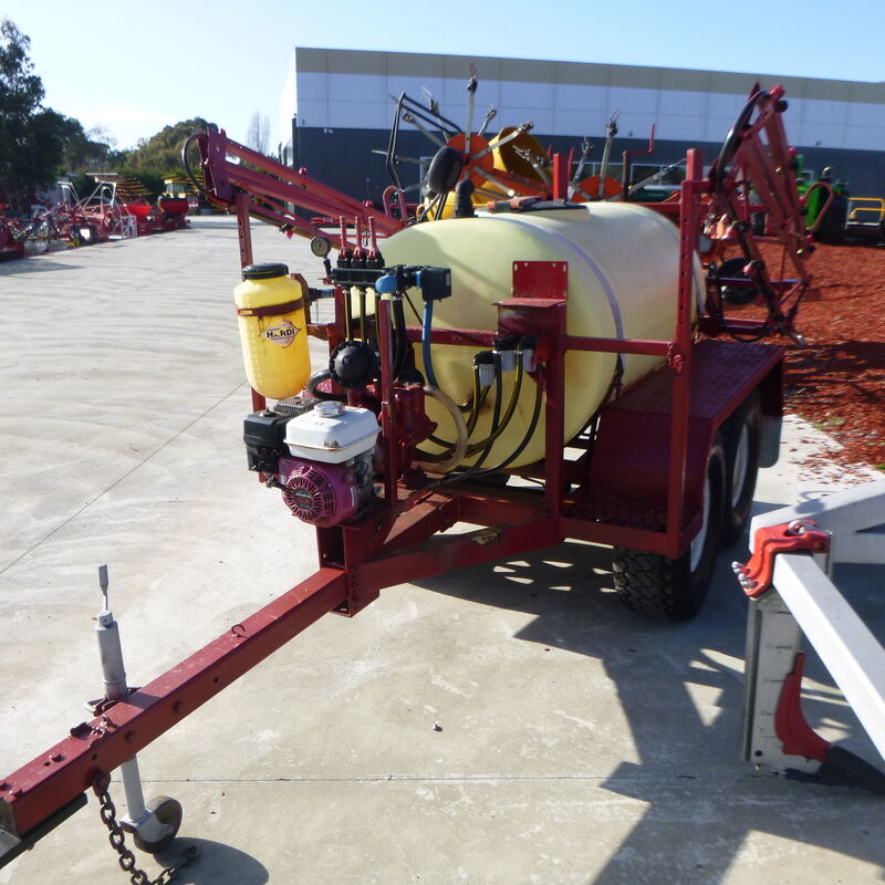 USED HARDI 1200L TRAILING SPRAYER | Konigs Shepparton Pty. Ltd