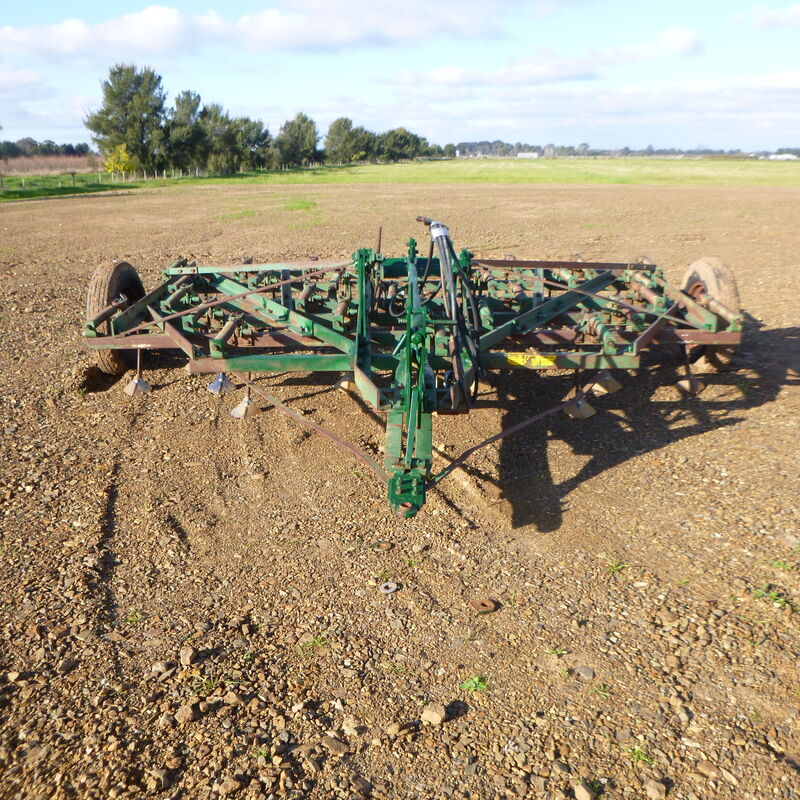 USED JOHN SHEARER 29 TINE TRAILING SCARIFIER | Konigs Shepparton Pty. Ltd