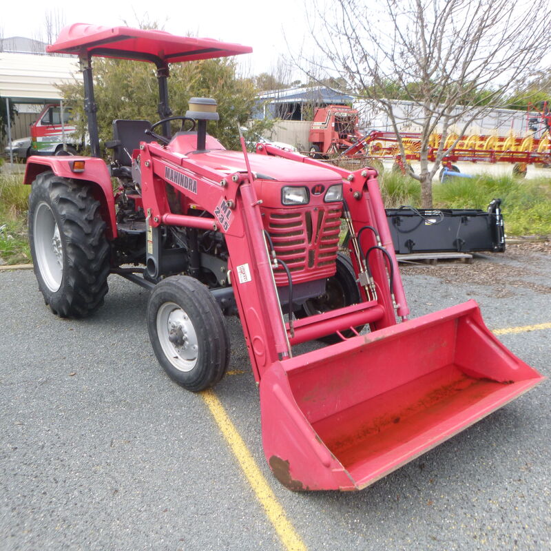 USED MAHINDRA 3525 ROPS TRACTOR WITH LOADER | Konigs Shepparton Pty. Ltd