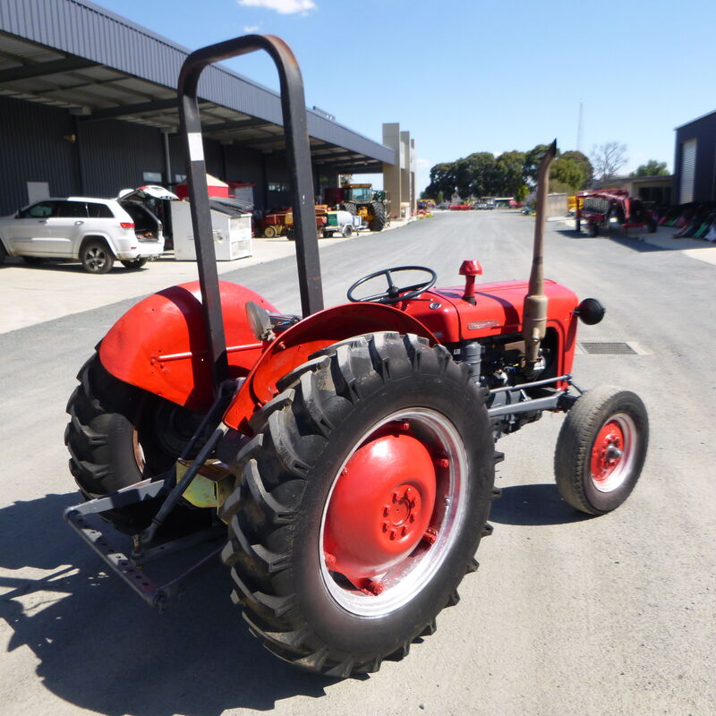 USED MASSEY FERGUSON MF35 ROPS TRACTOR | Konigs Shepparton Pty. Ltd