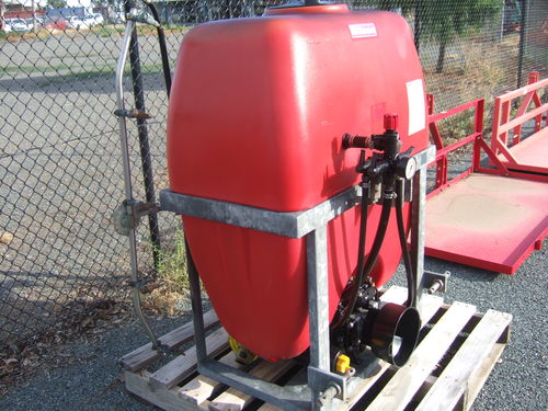 Silvan 400lt Spray Tank with 5 jet vine booms | Konigs Shepparton Pty. Ltd